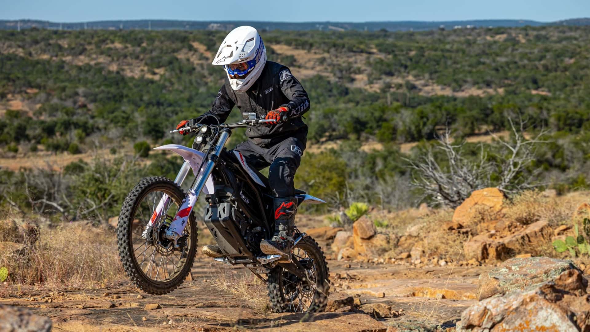 The Zero XE is the Electric Dirt Bike We Needed From the Company Ages Ago