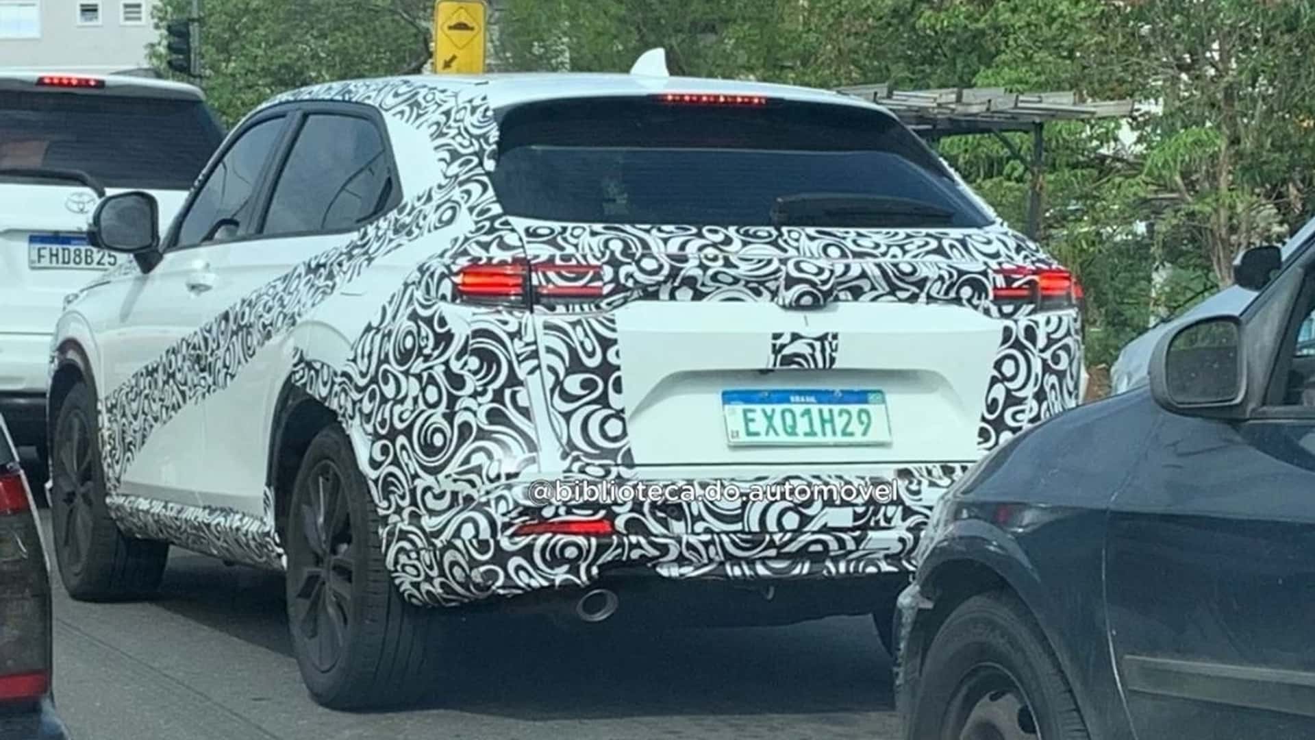 Flagra: novo Honda HR-V 2026 já roda em testes no Brasil