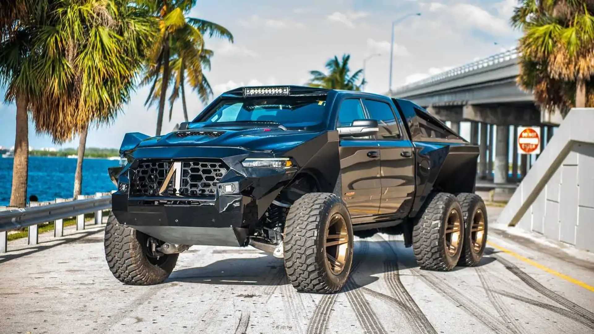Alucina con este Juggernaut 6x6 un todoterreno basado en el Ram TRX