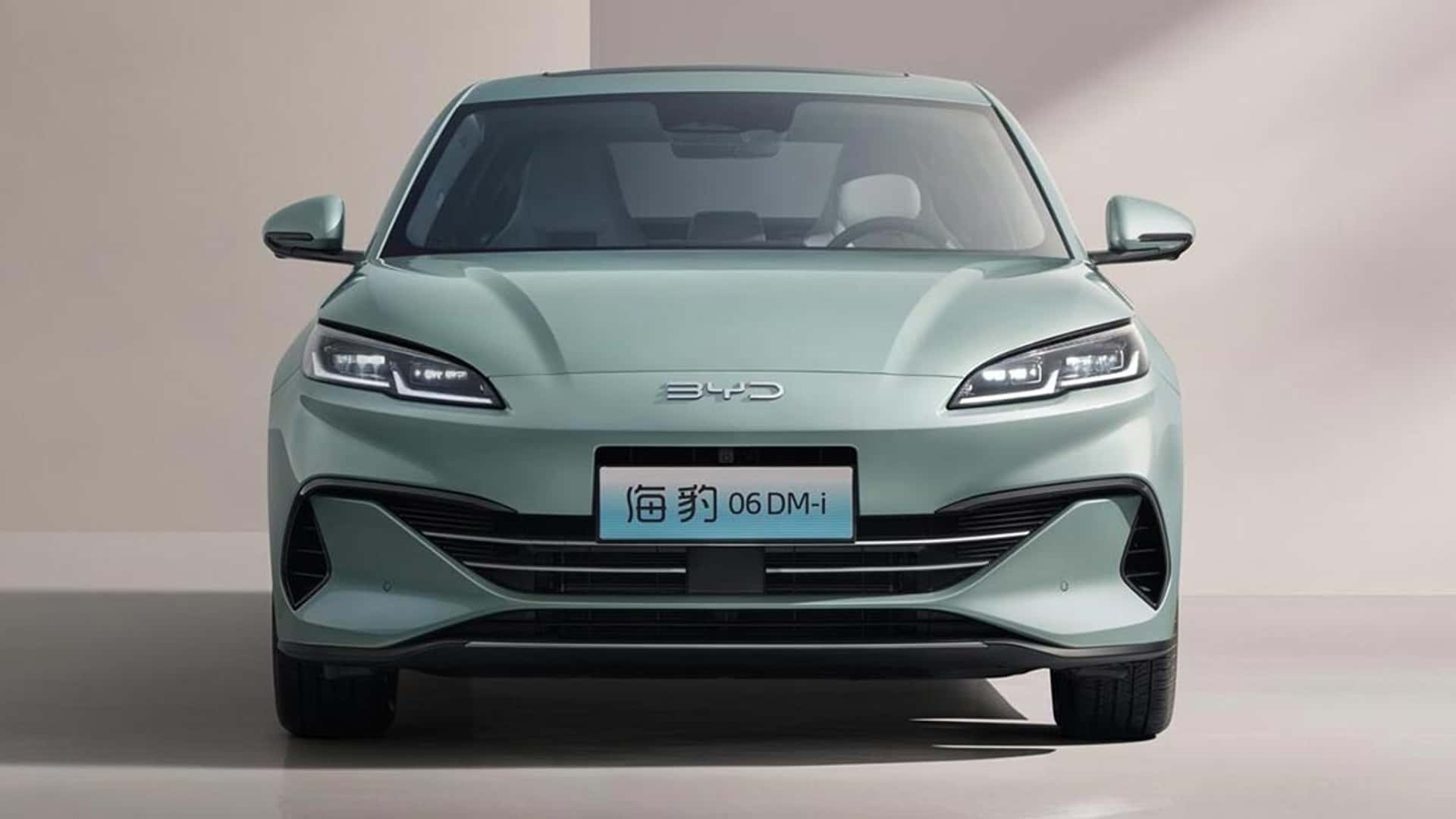 BYD e Geely em disputa acirrada pela 10ª posição global: PHEVs em foco