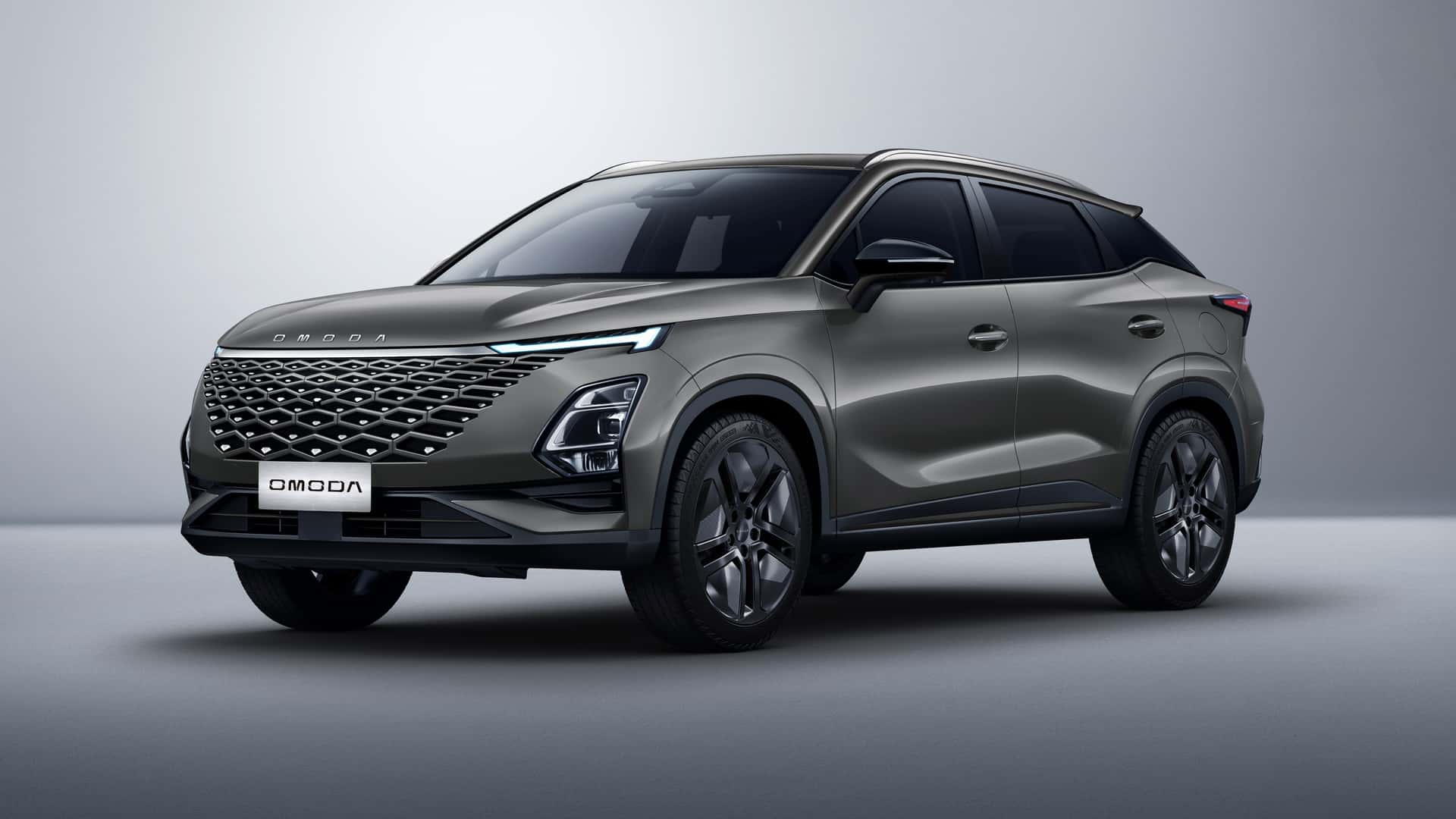 Omoda 5, i prezzi e gli allestimenti