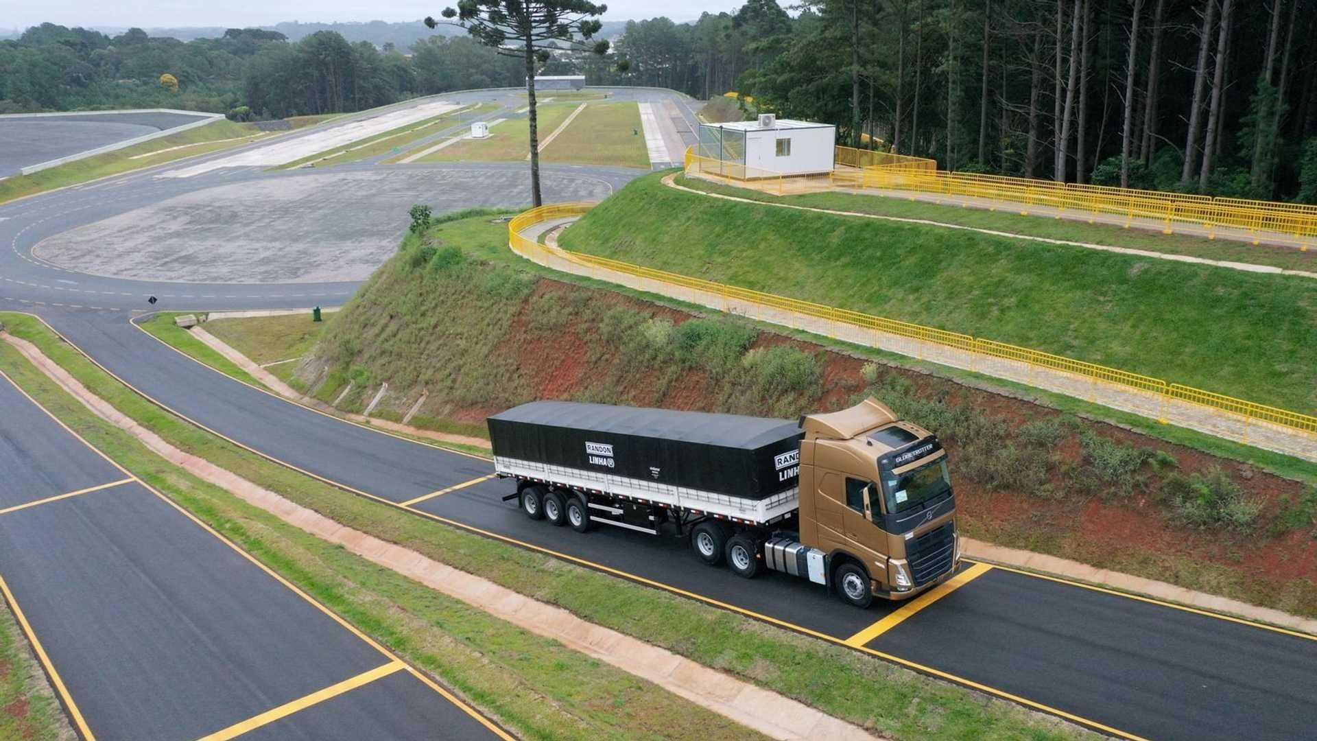 Volvo Trucks; ampliación y renovación de su centro de pruebas