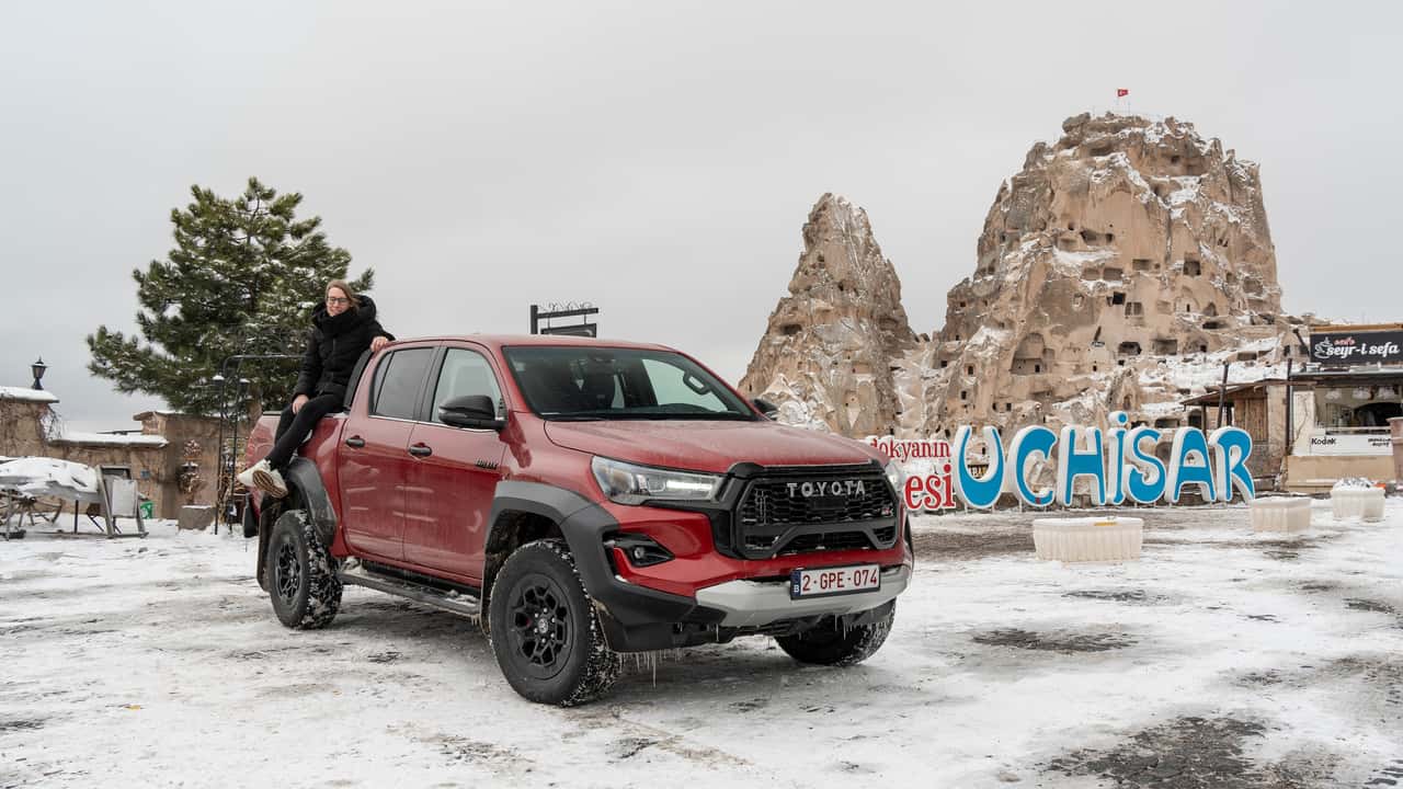Toyota Hilux 48V und GR Sport II (2025) im Test: Betagte Neulinge