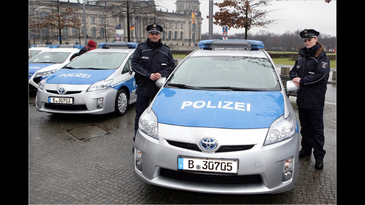 Starke Streifenwagen