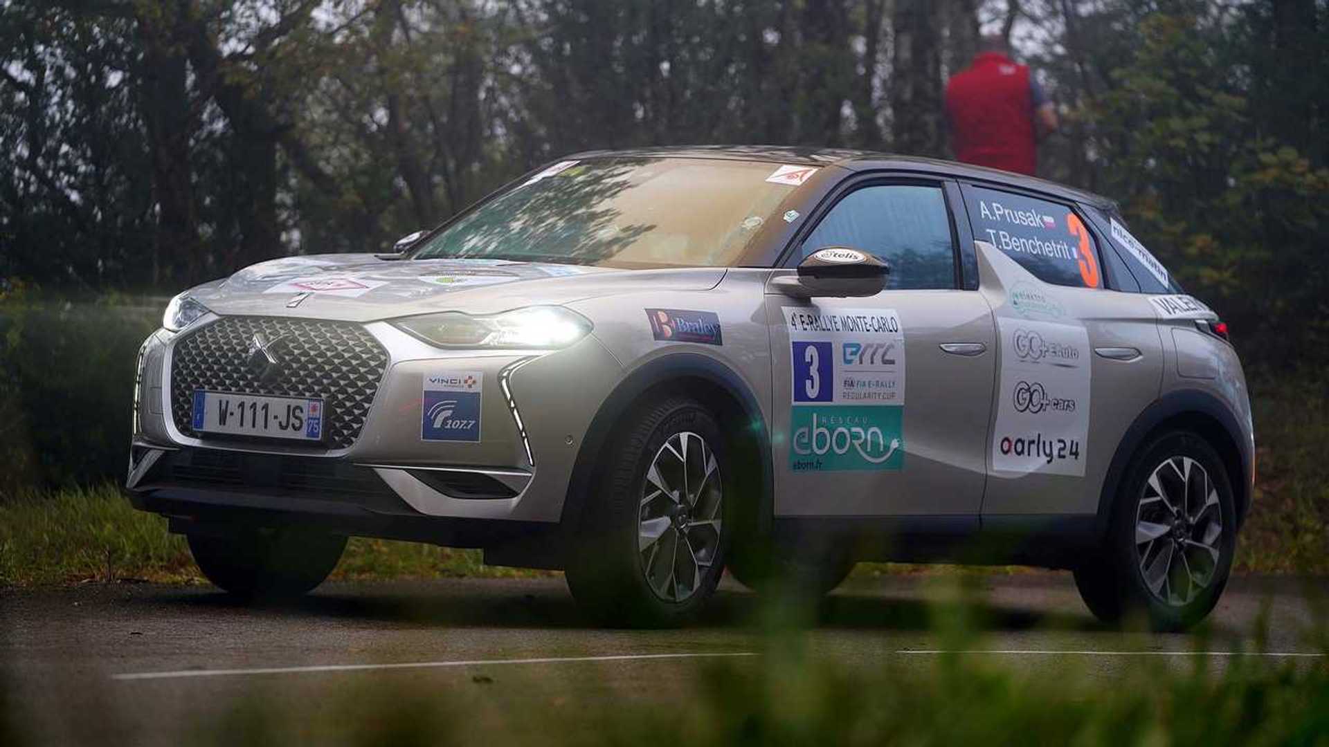 Le DS 3 Crossback e-Tense en tête de l'E-Rallye Monte-Carlo