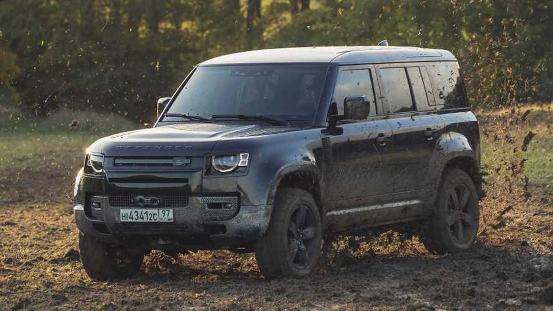 Check out the new Defender in No Time To Die