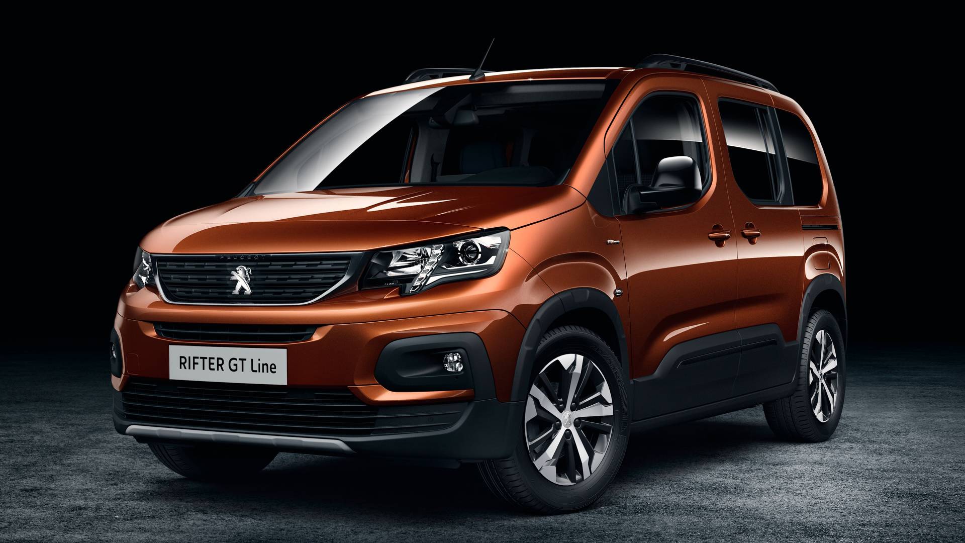 Peugeot Rifter, multispazio con arie da SUV