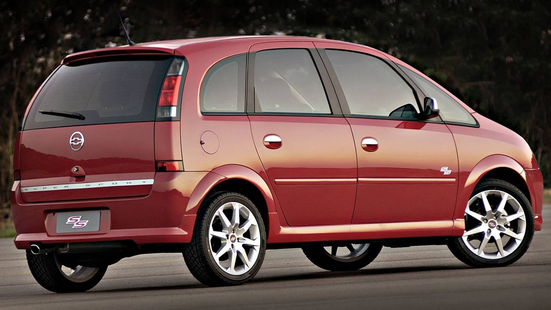 #TBT Motor1.com - Chevrolet Meriva nasceu no Brasil para o mundo