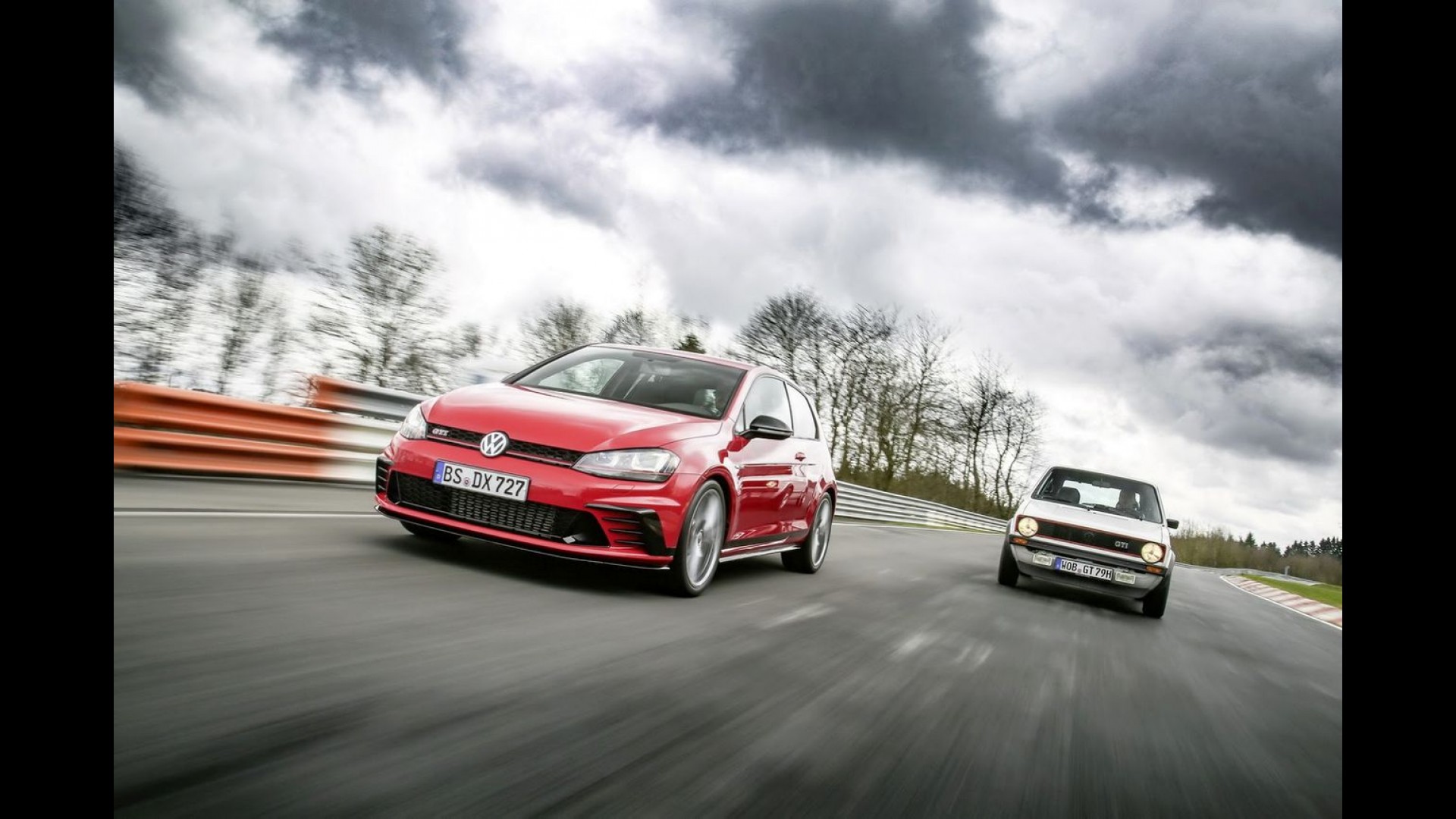 VW Golf GTI ganha edição mais potente da história, com 310 cv