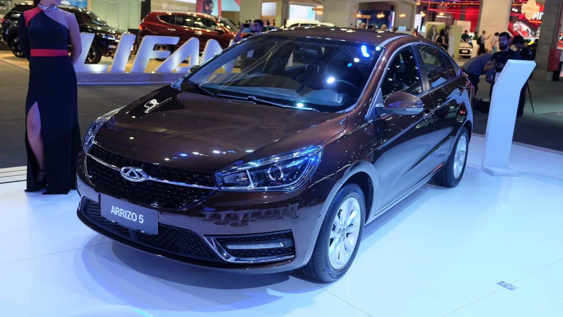 Caoa Chery confirma produção do sedã Arrizo 5 no Brasil em outubro