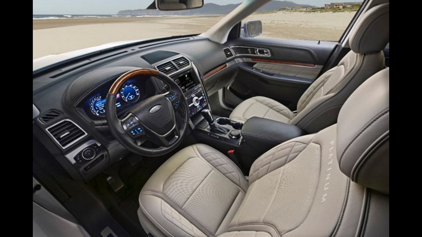 Ford lança inédito sistema de som home theater para automóveis