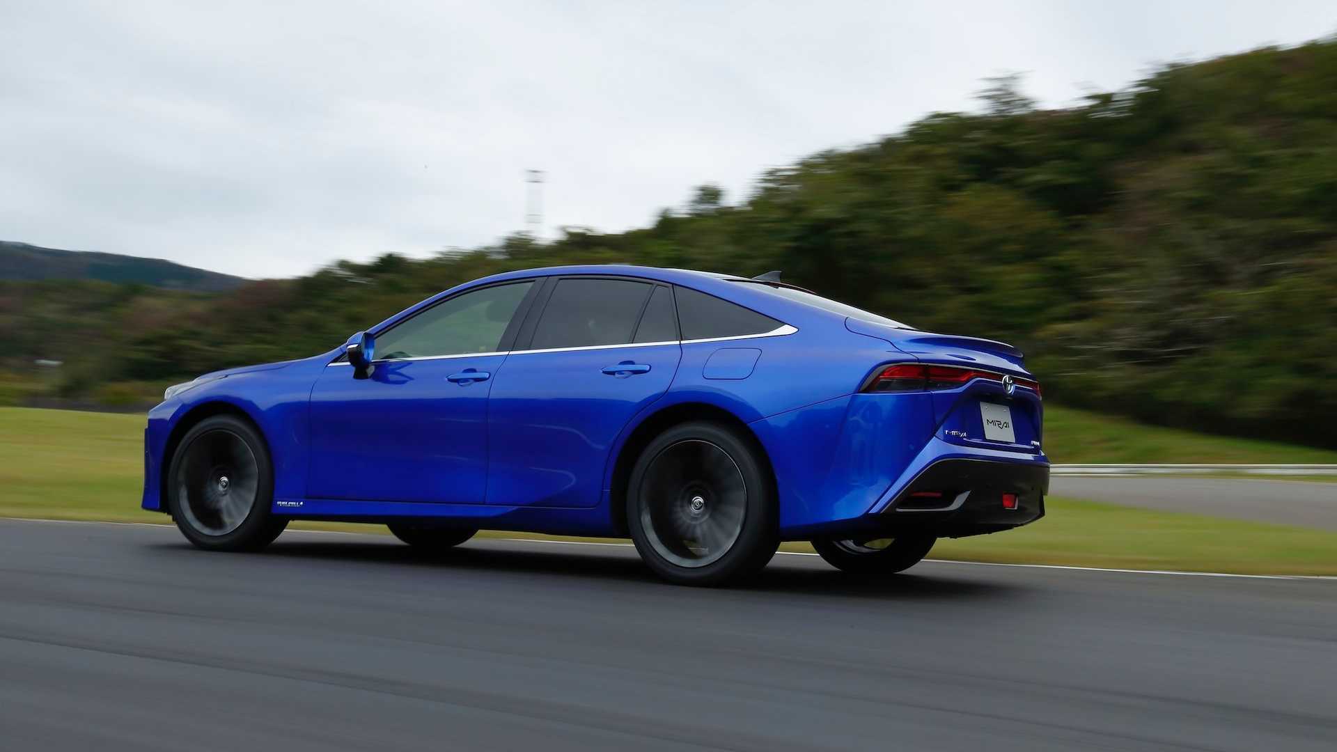 Toyota Mirai Generasi Kedua Meluncur di Jepang