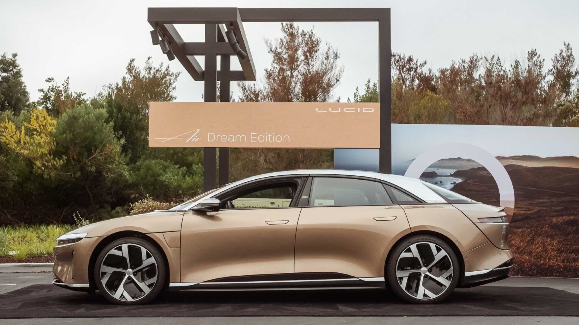 Dreams Come True Lucid Air Customer Deliveries Officially Begin