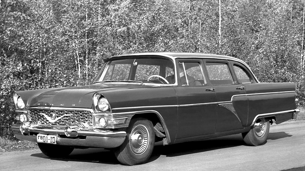 Soviet Cars Were Weird: GAZ Chaika 13