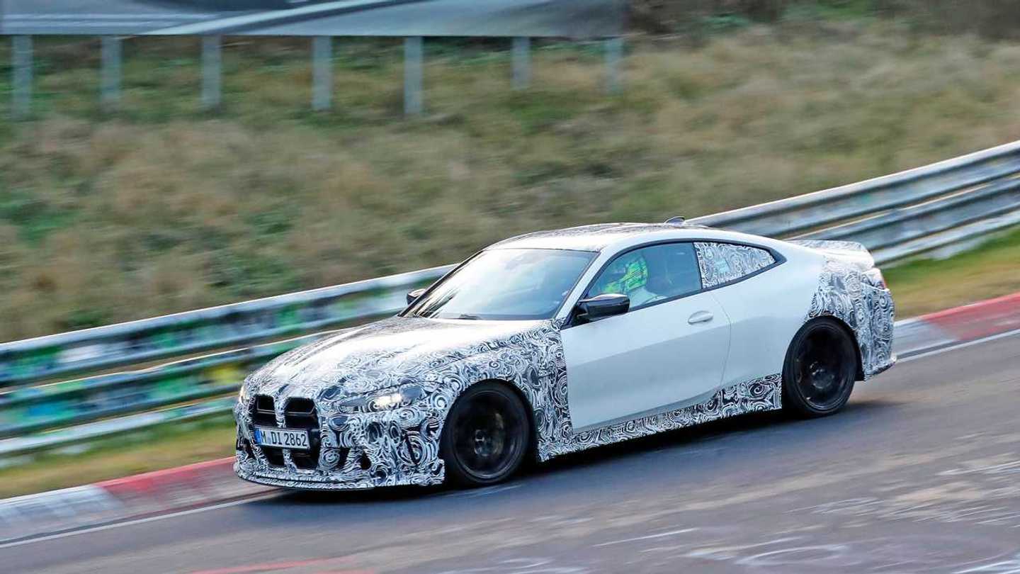BMW, la M3 Touring e la M4 CSL girano al Nurburgring