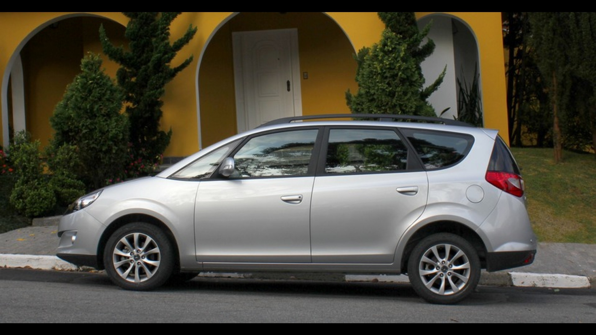 Avaliação: JAC J6 Diamond dá um passo à frente em visual e conforto ...