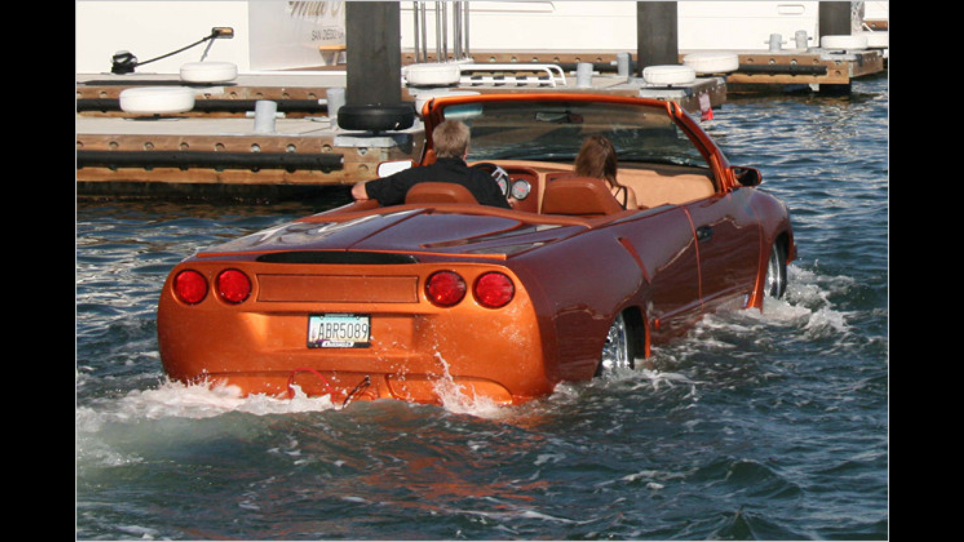 WaterCar Python: Der Amphibien-Truck