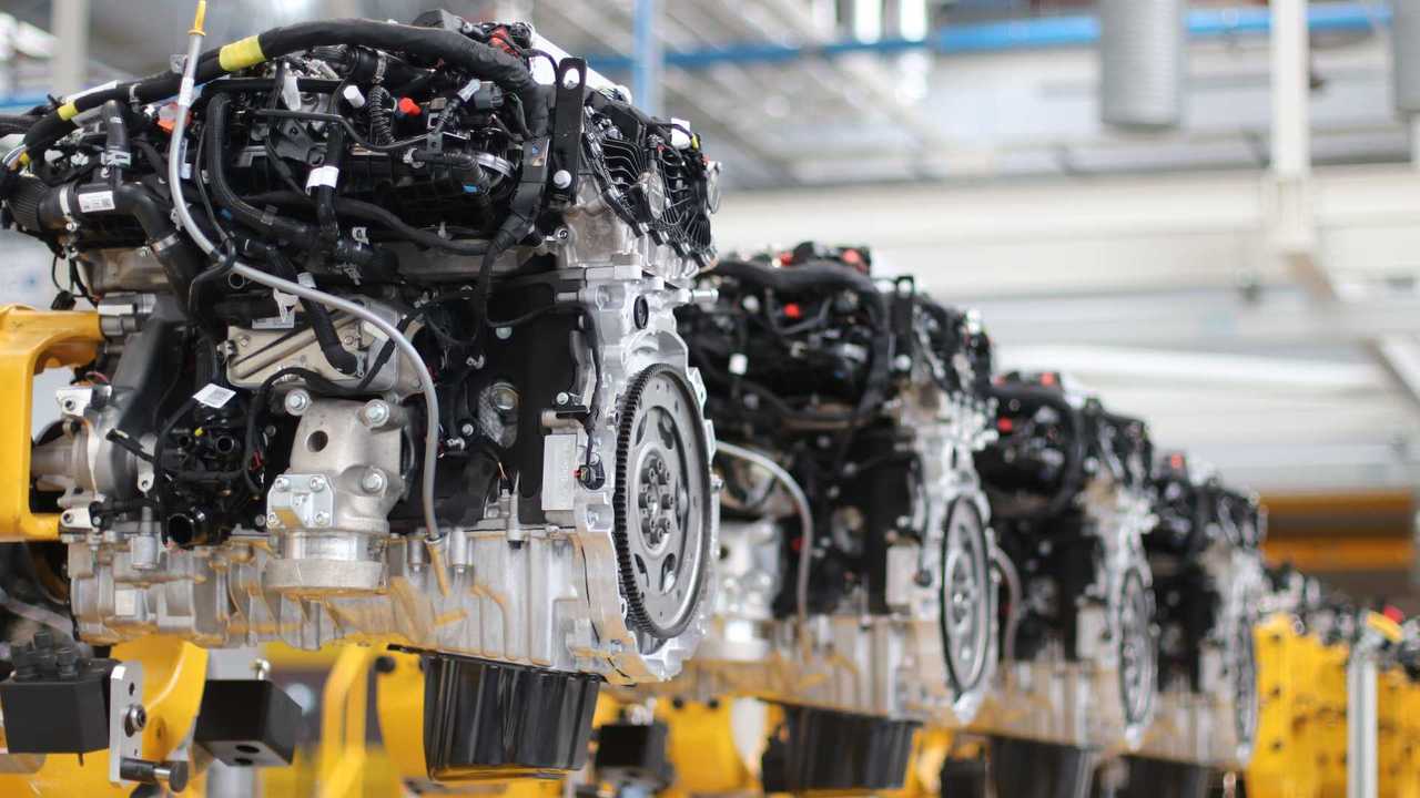 Jaguar Land Rover celebrates Ingenium engine milestone