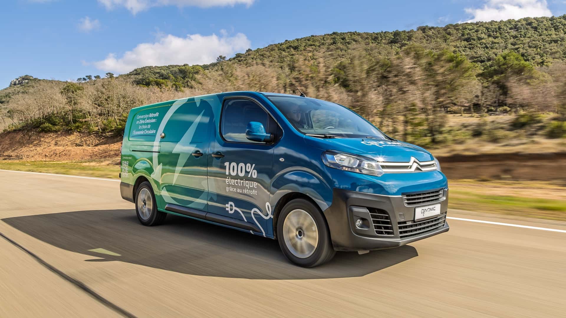 Stellantis transforme ses camionnettes thermiques en électriques