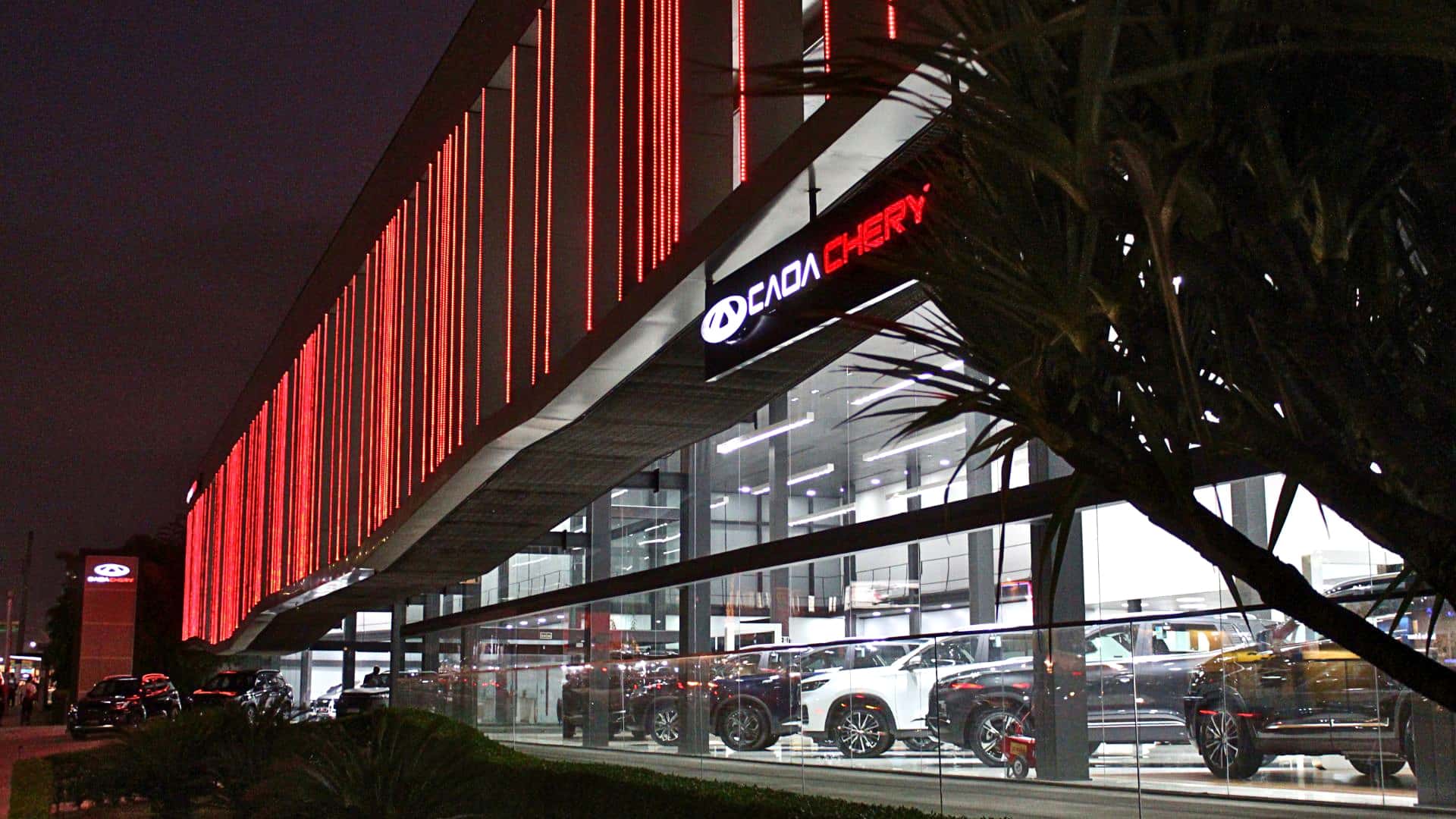 CAOA Chery terá concessionária com maior fachada em LED do mercado