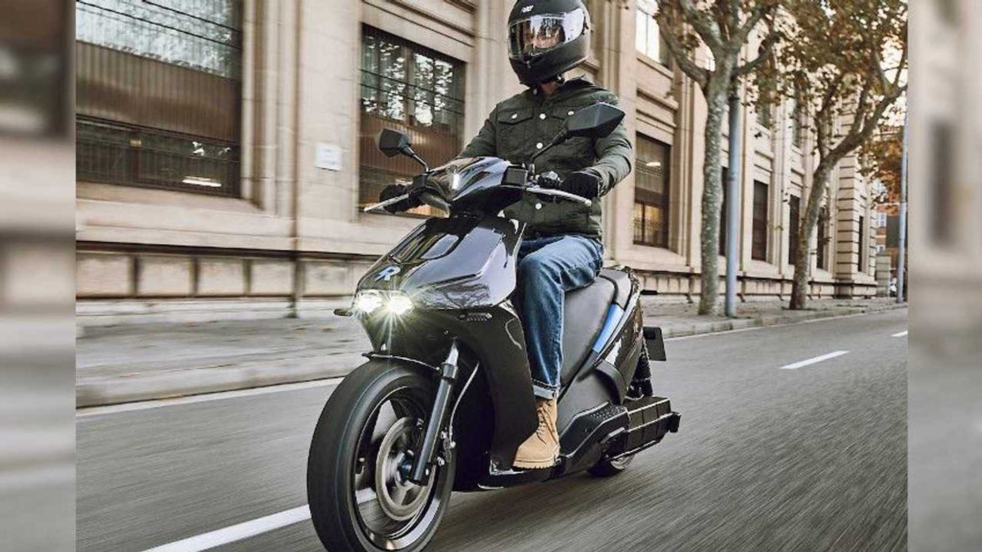 Ray Electric Motors Enters The French Market With The 7.7 Scooter