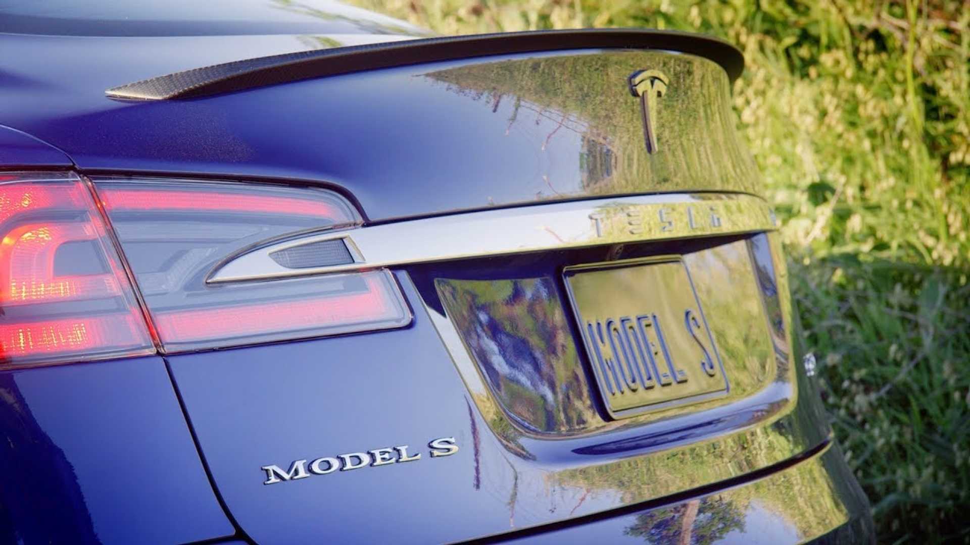 Here Are A Few Indications Of Upcoming Tesla Model S/X Upgrade: Video