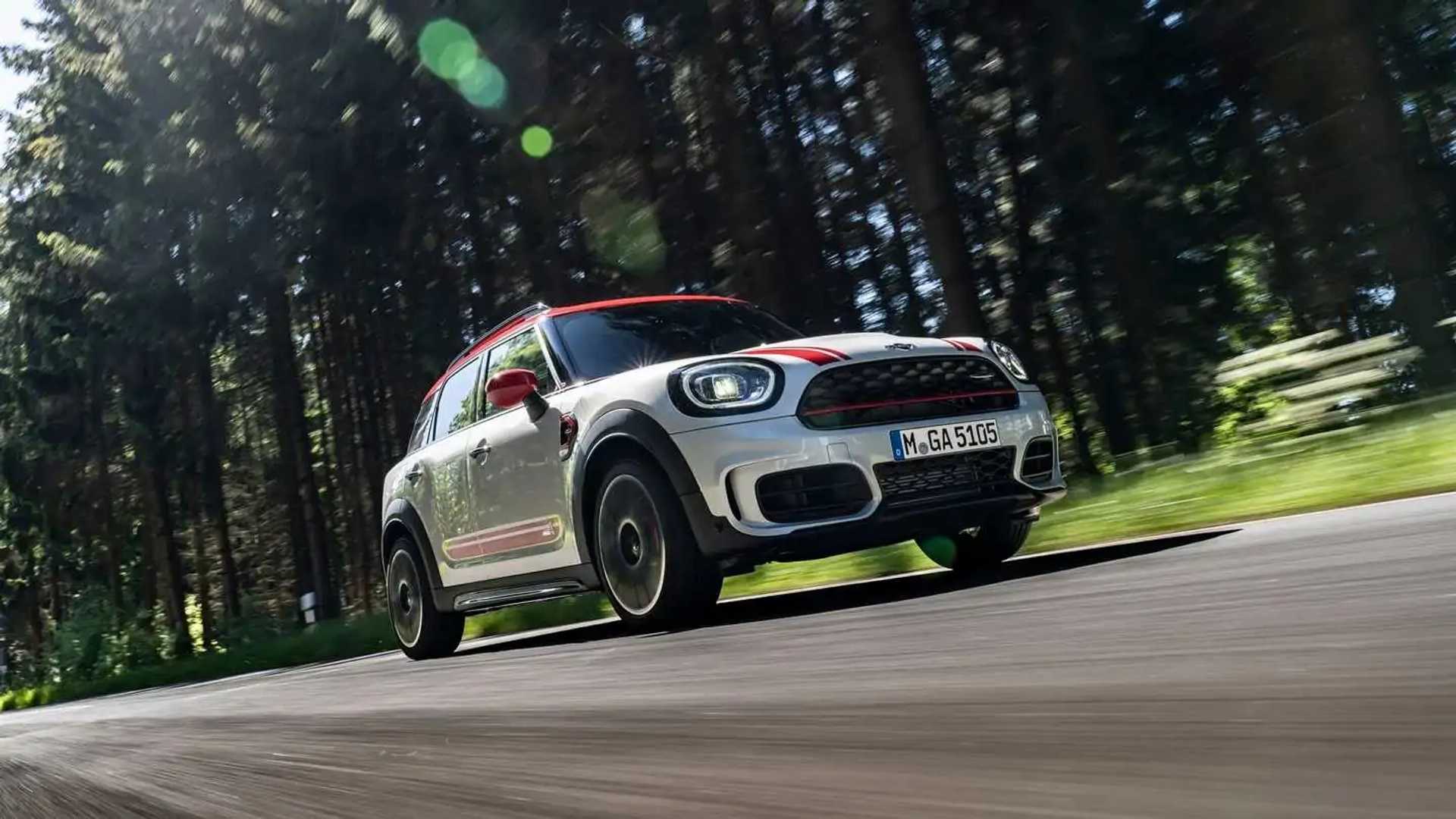 MINI Countryman John Cooper Works, restyling anche per la più potente