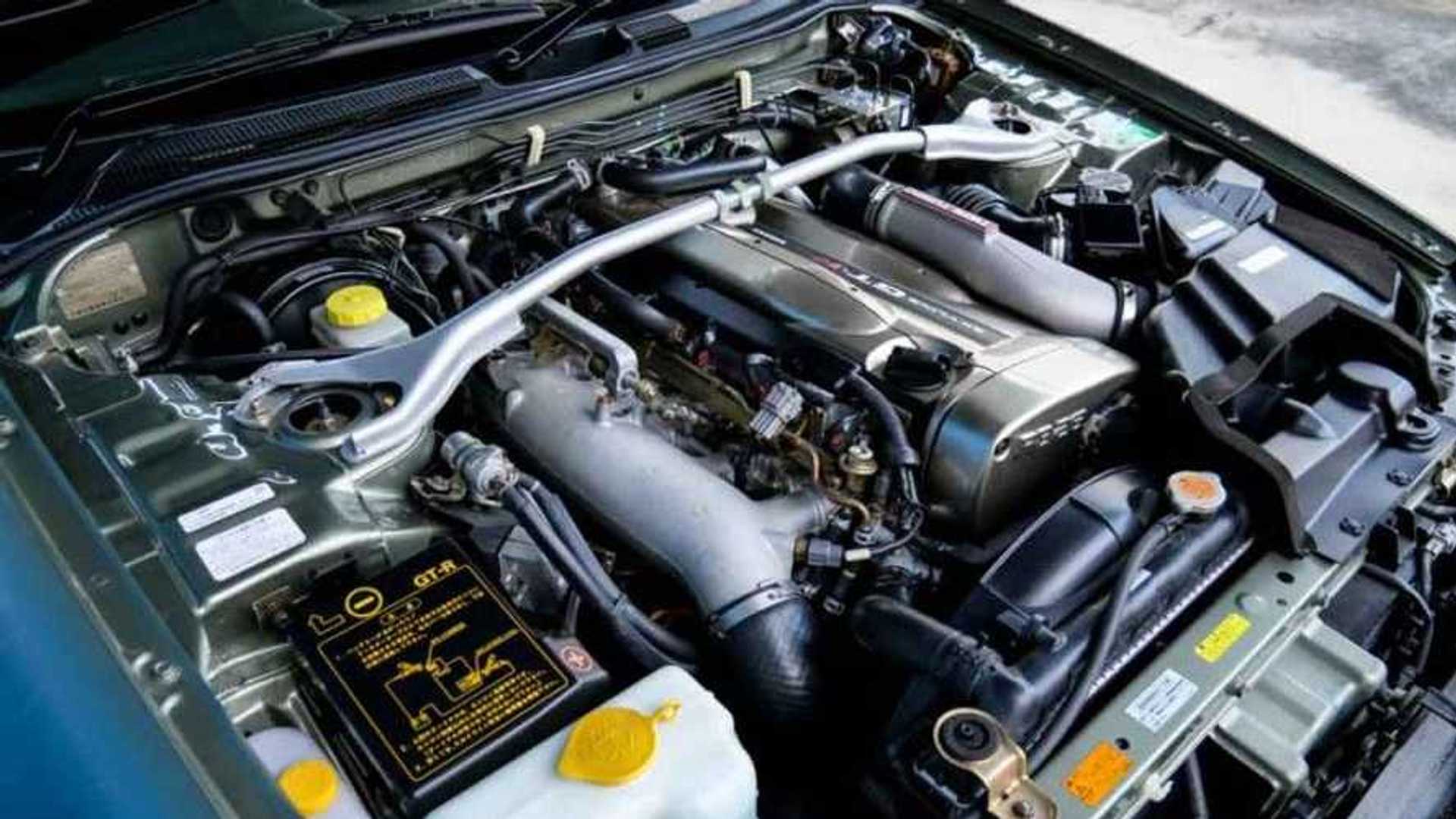 Este Nissan GT-R R34, de 2002, se vende y está como nuevo