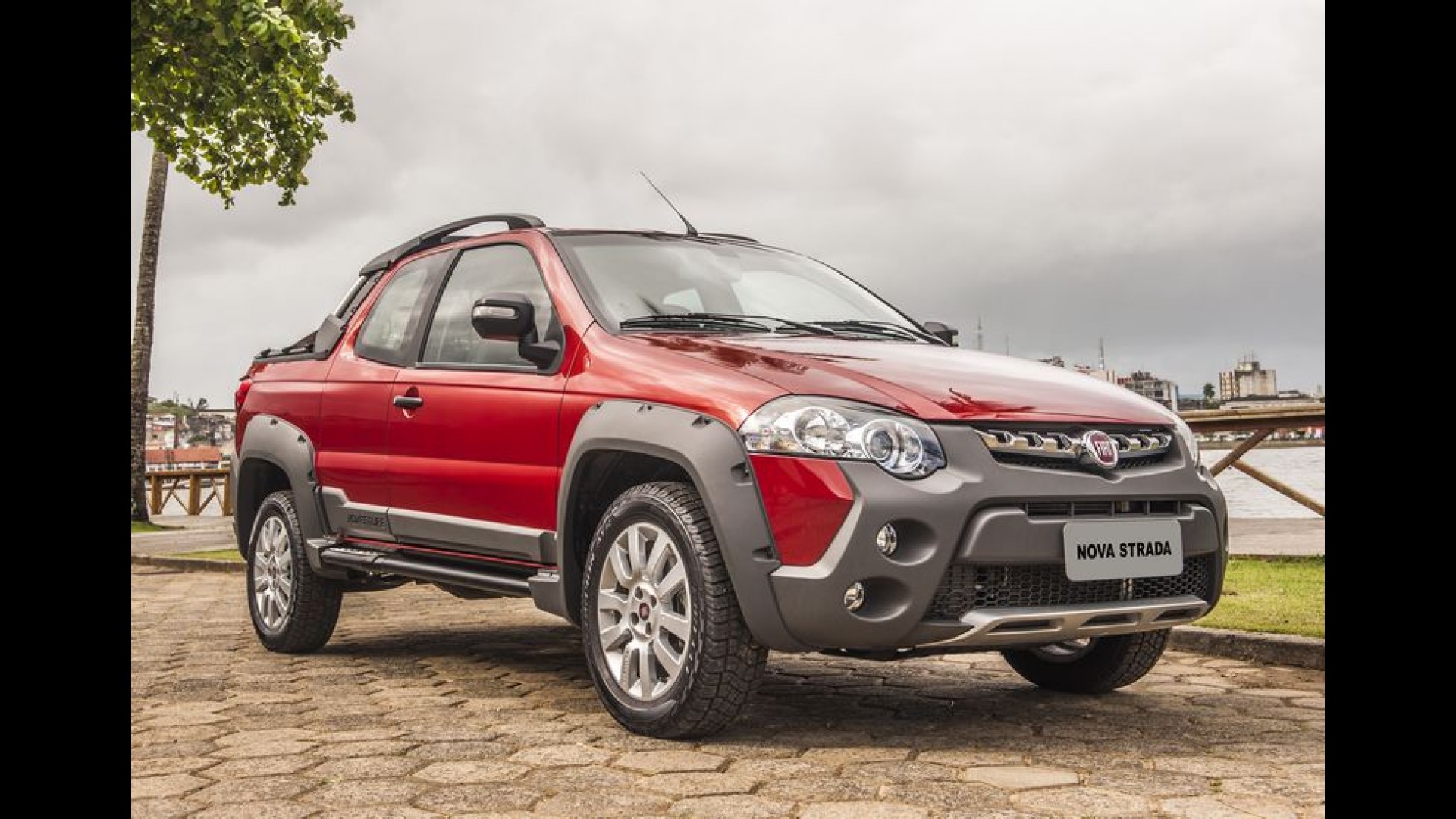 Fiat Strada 2016 chega com novos itens e preço inicial de R$ 40.980