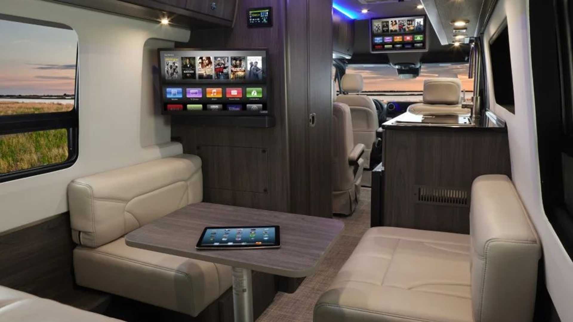 Date un lujo con la autocaravana premium Grech RV Strada