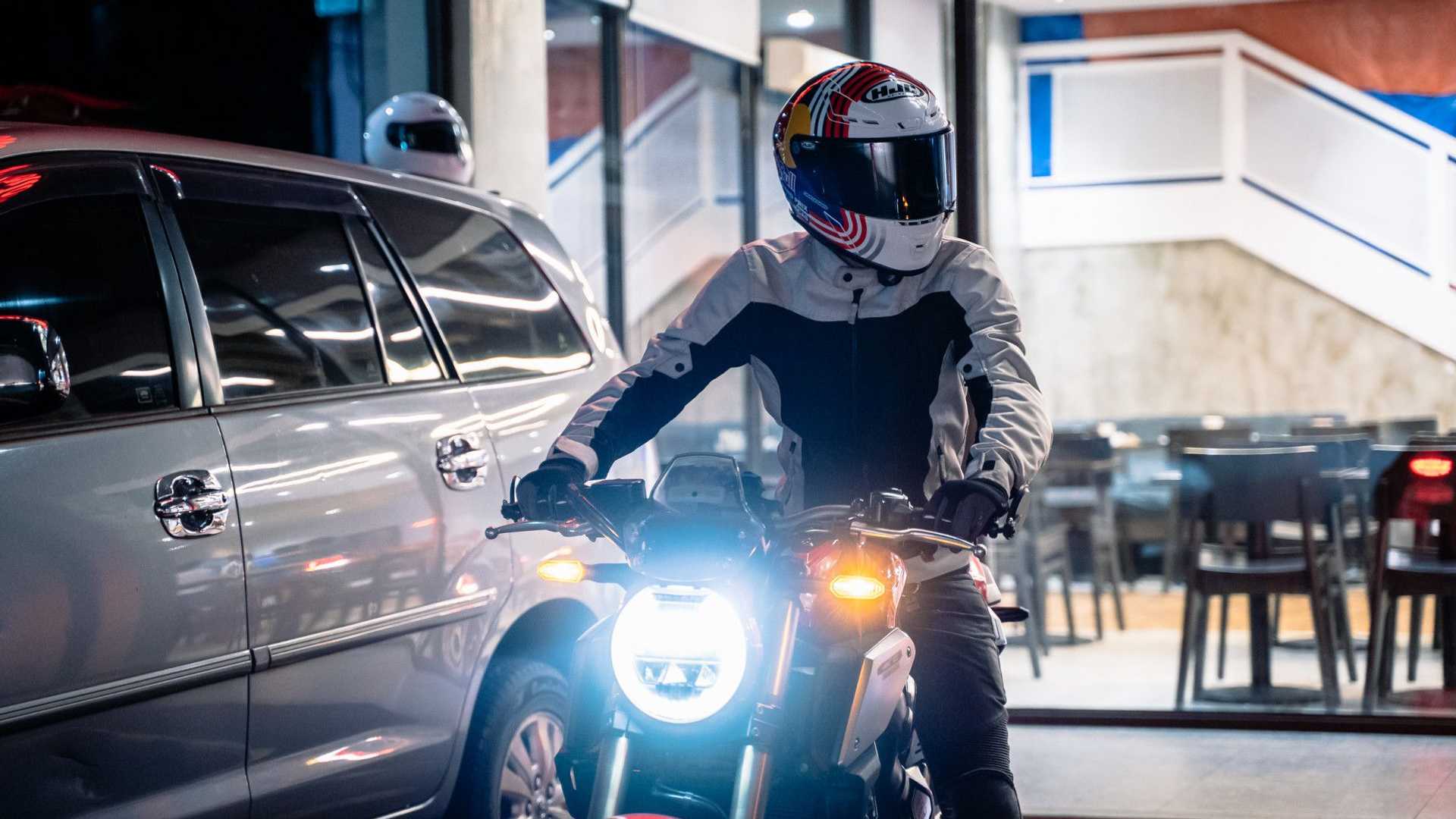 Gear Review: HJC RPHA 1N Red Bull Helmet