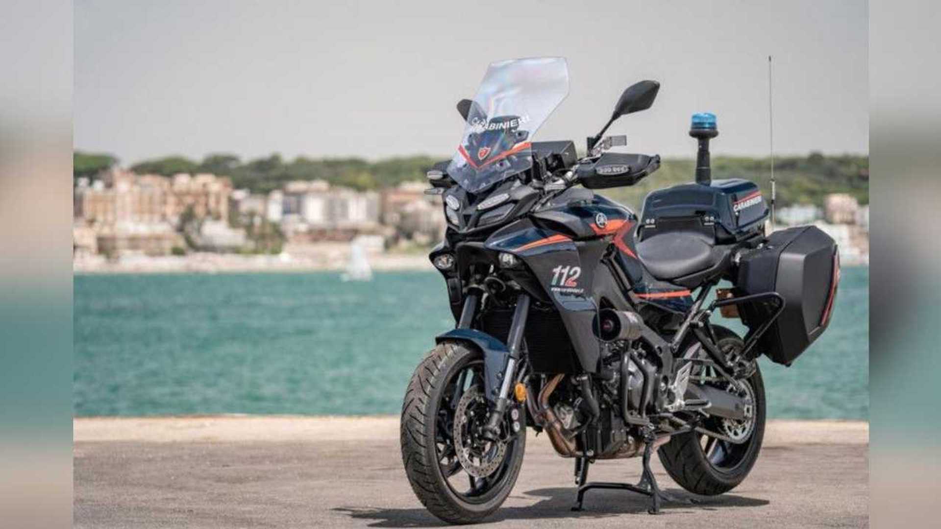 Italian Police Motorcycle The New Yamaha Tracer 9 Of The Italian