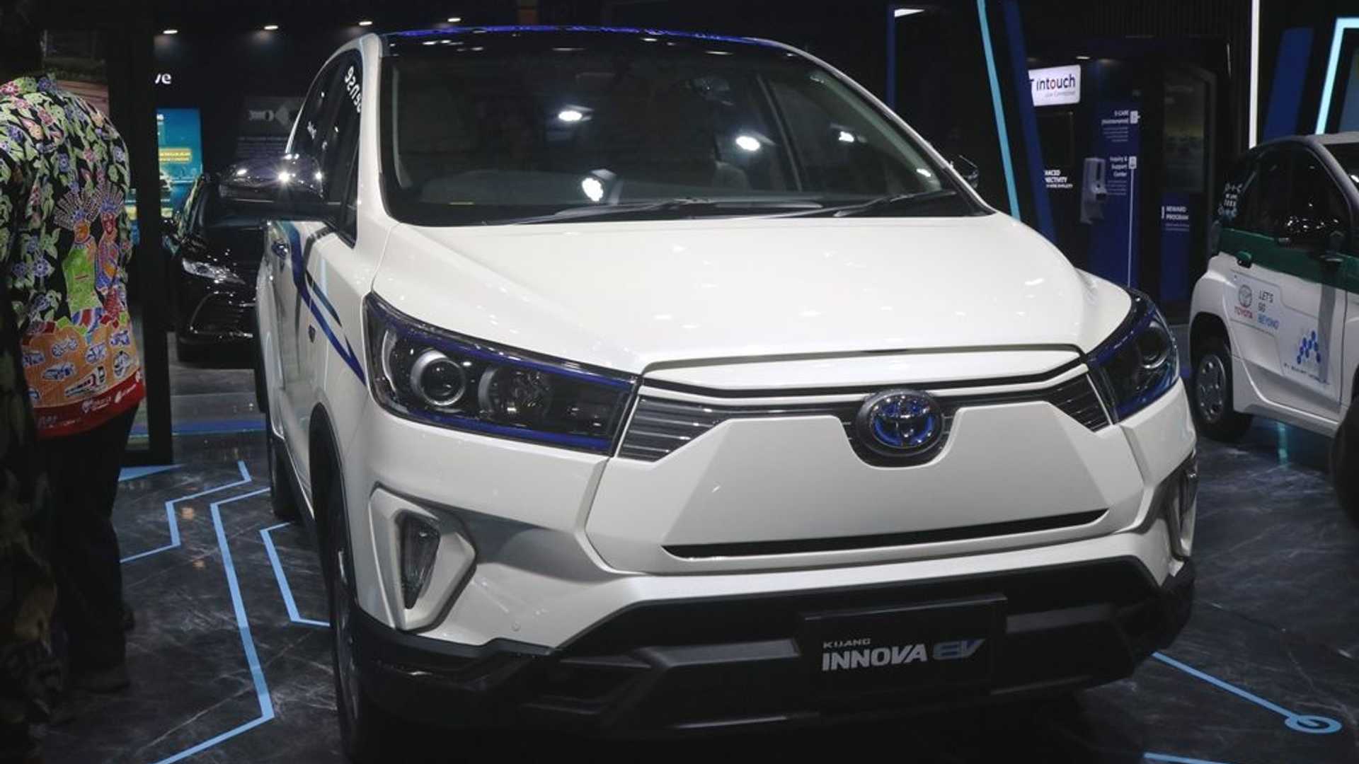 Toyota Kijang Innova BEV Concept Muncul di IIMS Hybrid 2022