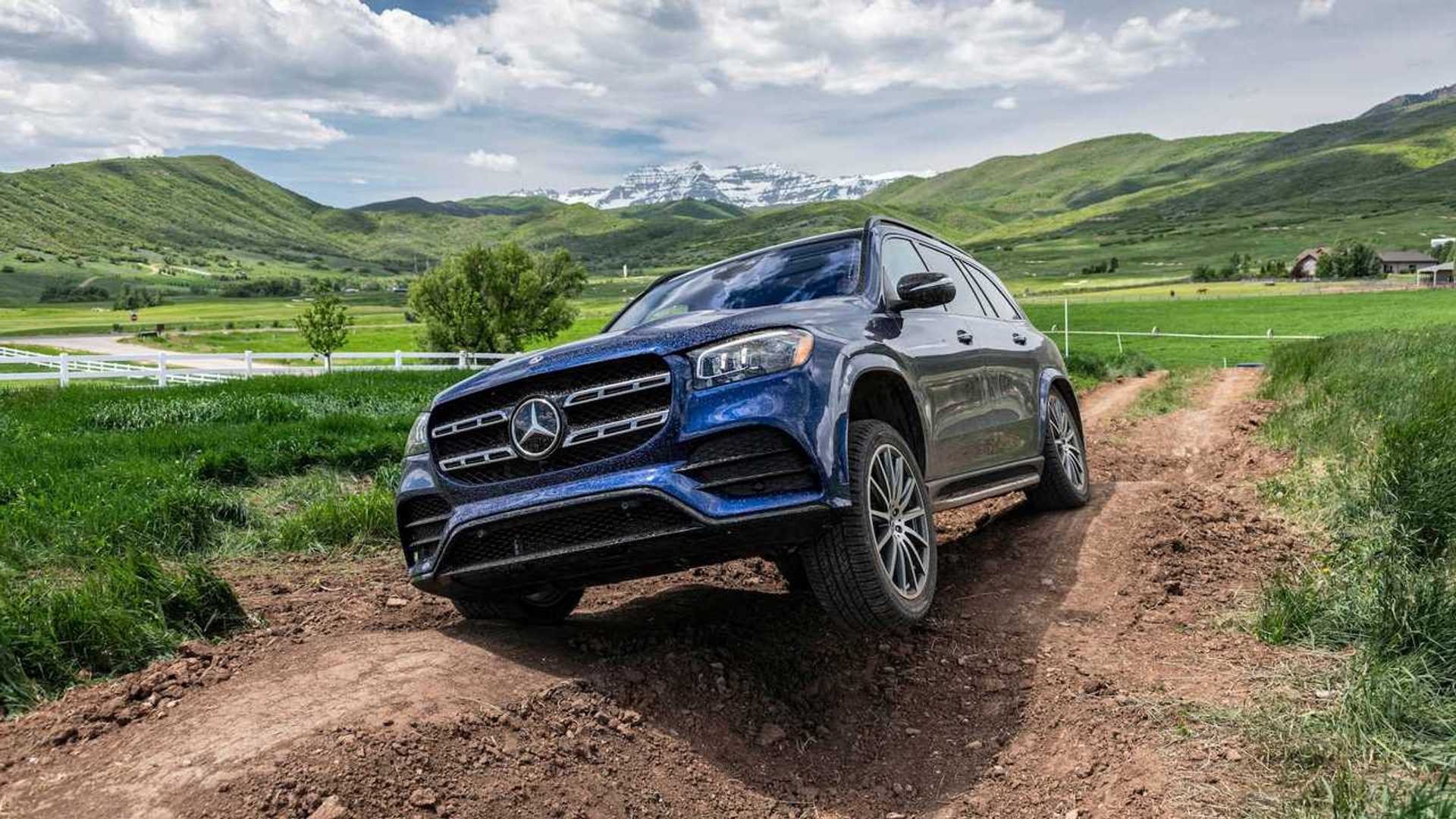 The 2020 Mercedes-Benz GLS Is Surprisingly Good Off Road