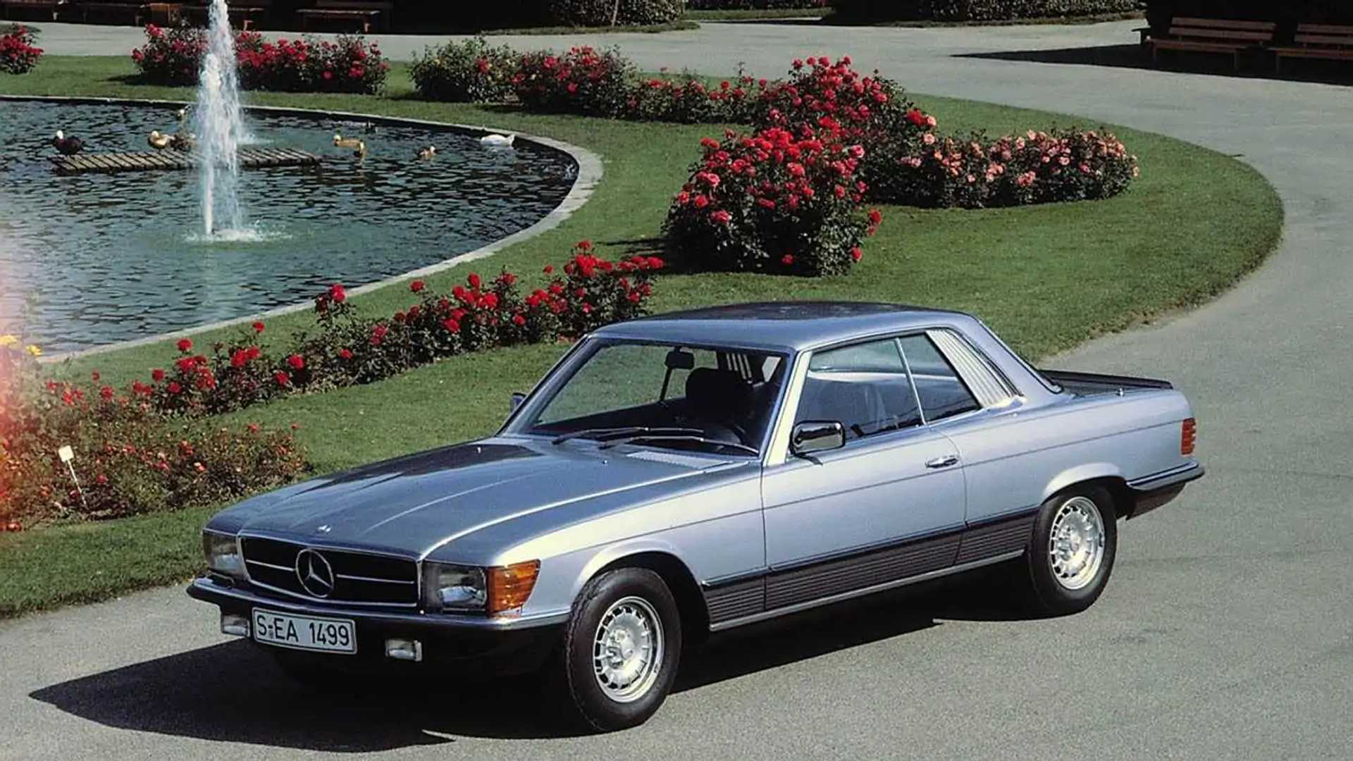 Mercedes SL serie R107 1971, motori V8 e robustezza leggendaria