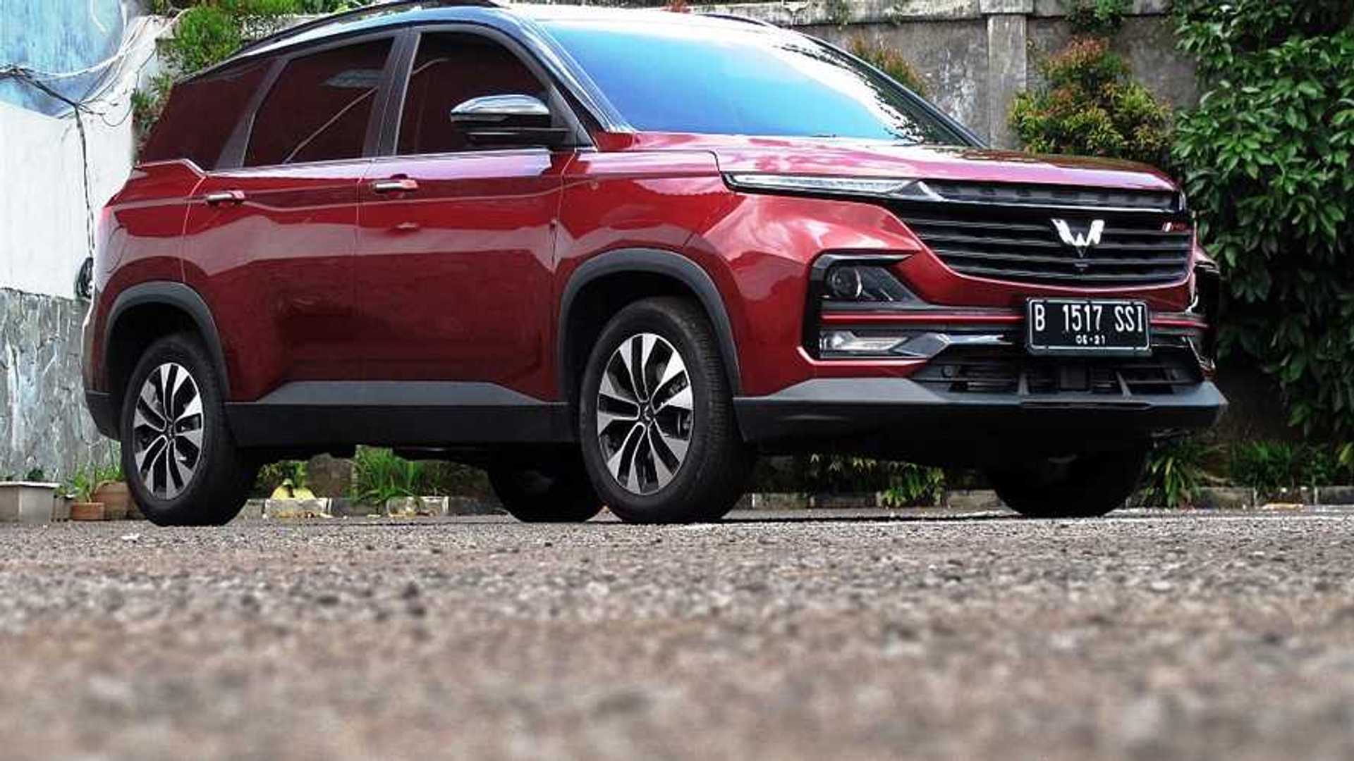 Simak, Hal Menarik yang Dibawa Wuling Almaz RS ke Indonesia