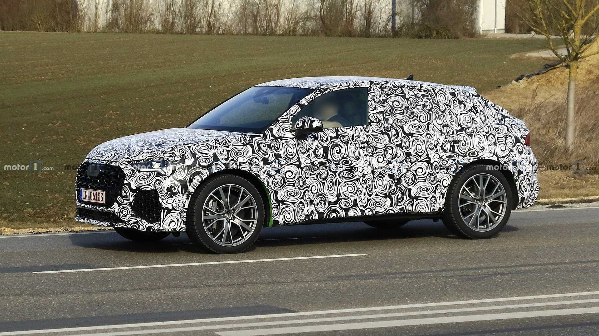 Audi RS Q4 first spy photos | Motor1.com Photos