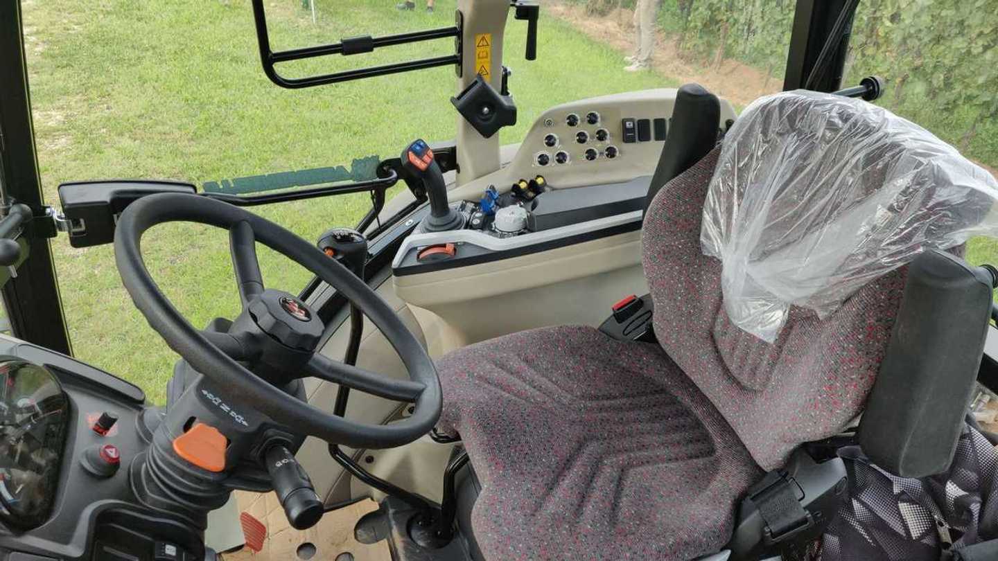 MASSEY FERGUSON 3709 AL: compatto e strategico