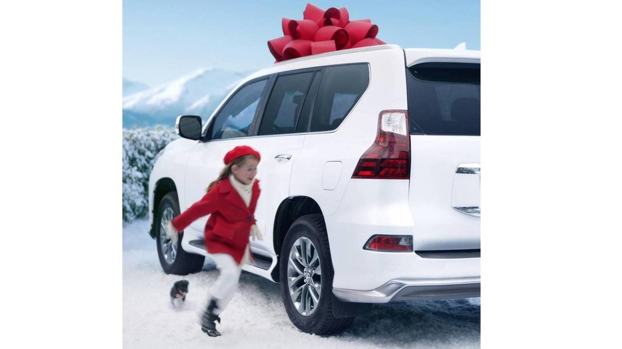 Csokorba szedtük az autógyártók karácsonyi üzeneteit