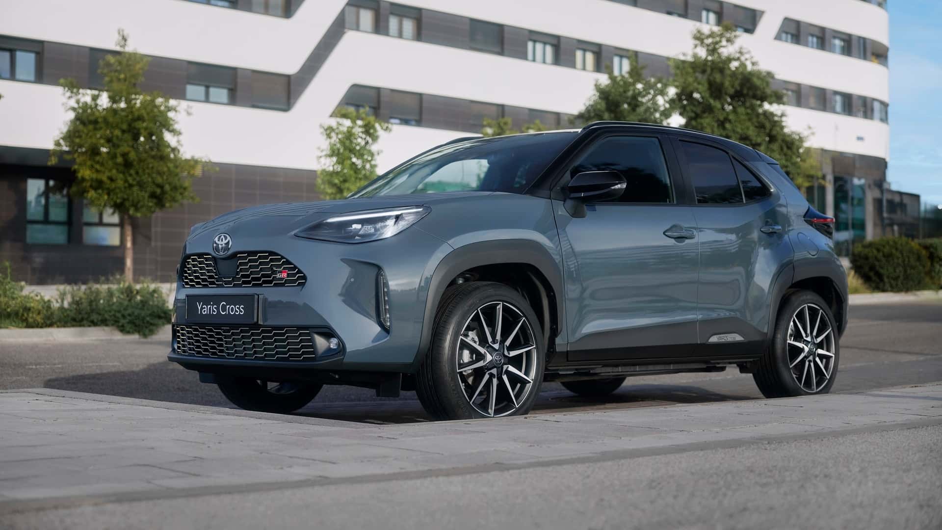 Toyota Yaris Grand Cross The Perfect Compact SUV For Urban Living