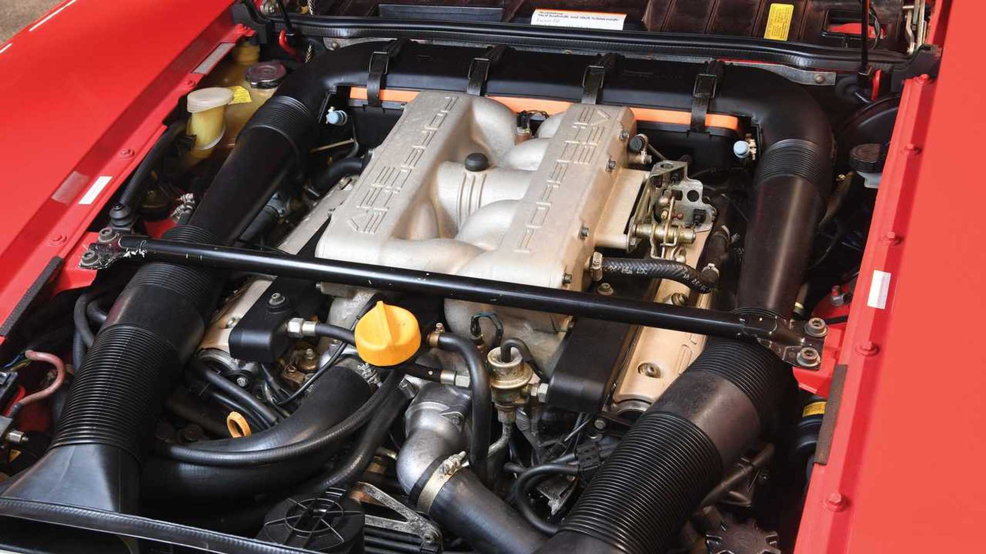 Die Geschichte des ersten V8 von Porsche
