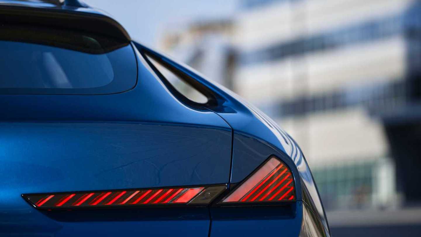 Drako Dragon Debuts Quad-Motor SUV With 2,000 HP, Gullwing Doors In LA