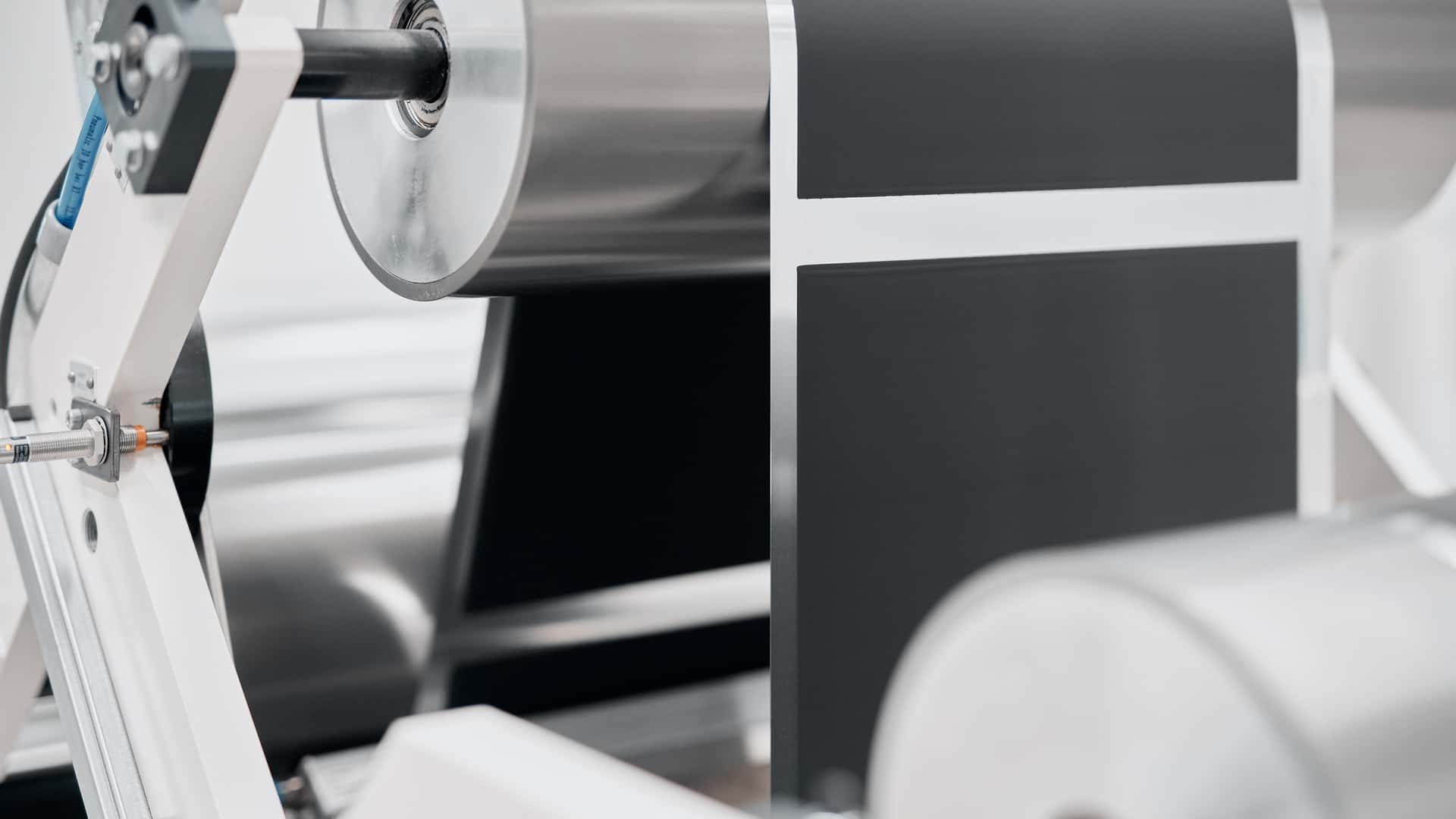 VW setzt wie Tesla auf trockenbeschichtete Elektroden