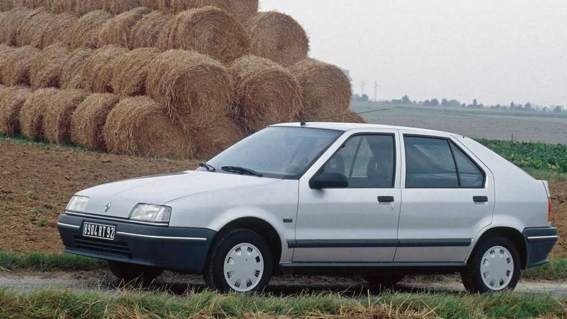 Renault 19, la compatta per famiglie del nuovo corso