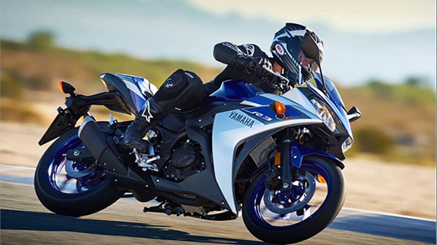 2015 Yamaha R3 Details & First Impressions