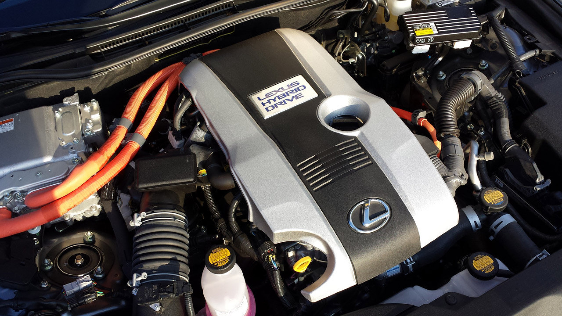 Lexus IS Hybrid, la prova dei consumi reali