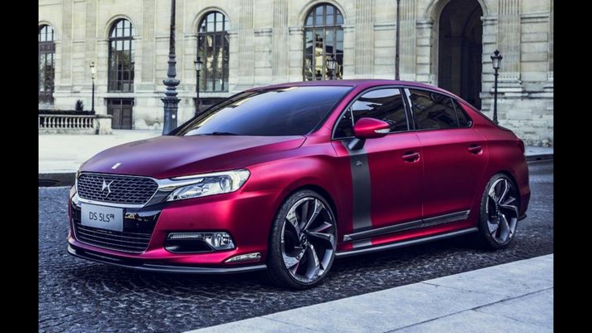 Citröen DS 5LS R Concept mostra o lado esportivo com 300 cv de potência