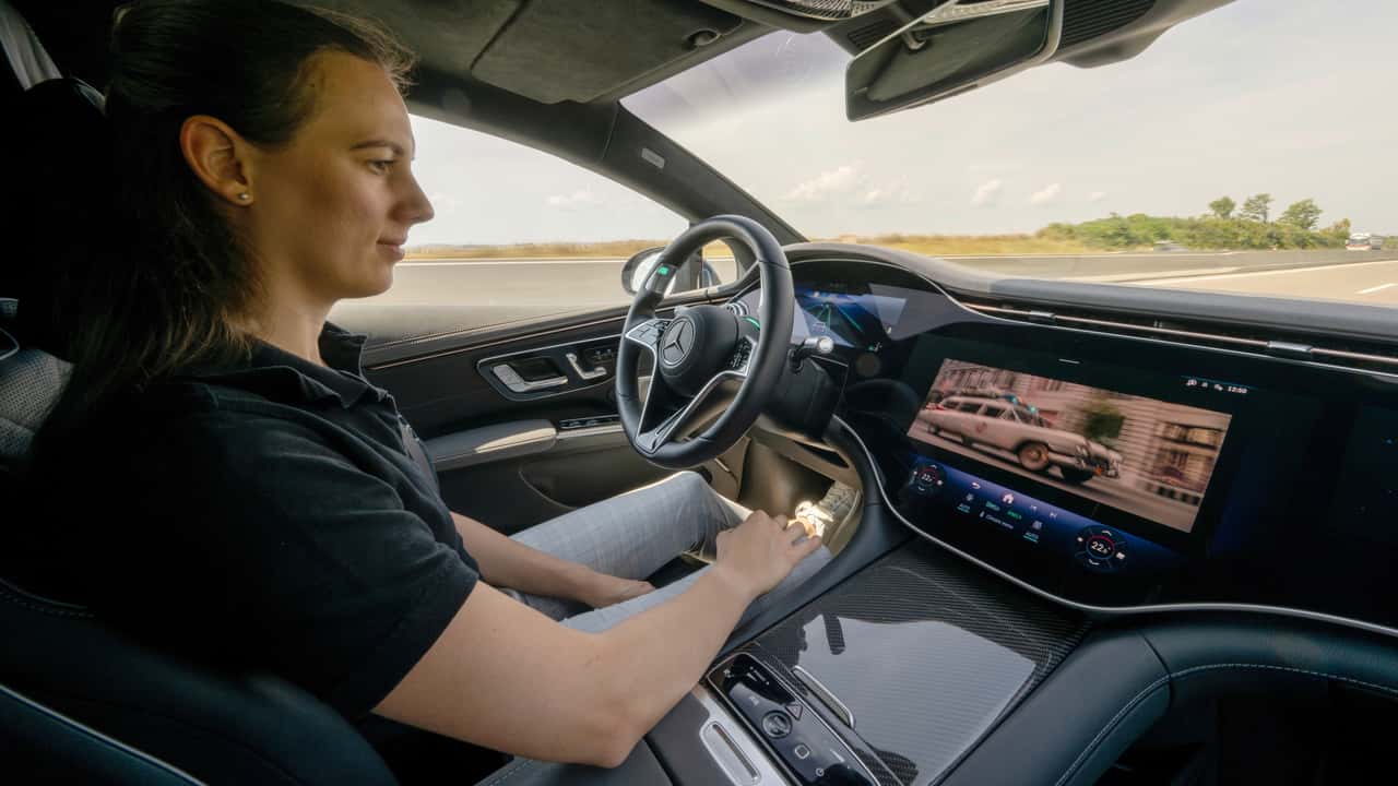 Mercedes cars are ready to drive themselves up to 60 mph