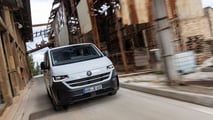 Volkswagen Transporter 7, super tecnologico con la faccia da Bulli
