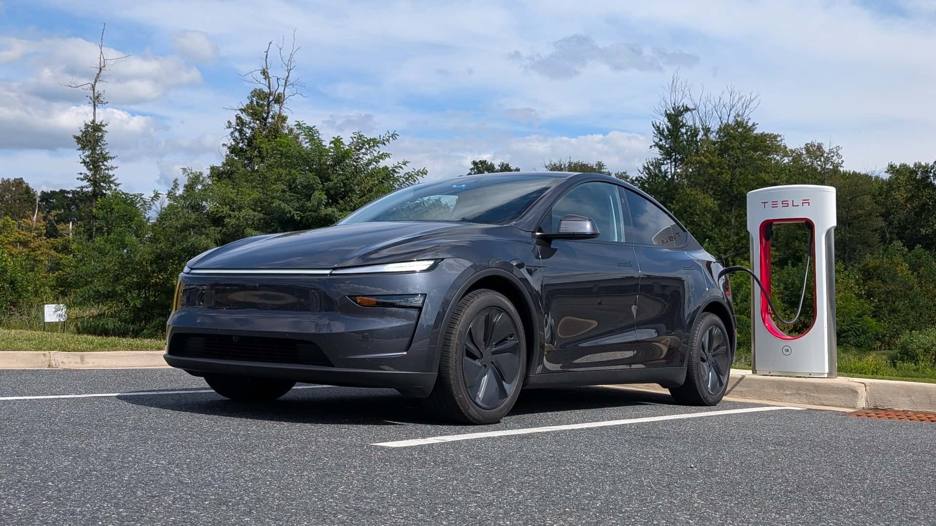 Photos: La Tesla Model Y Full-Self Driving à New York | Motor1.com